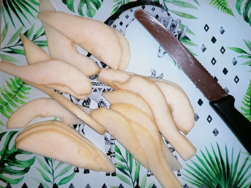 How to Make the Softest Italian Pear and Almond Chocolate Cake ⋆